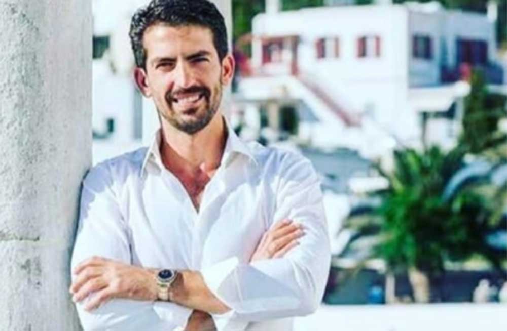 Φώτης Πονηρός: Πέθανε ξαφνικά τη μέρα που διαγνώστηκε με κορωνοϊό ο ...